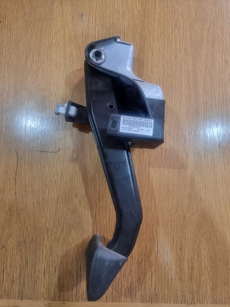 Mercedes Benz-W204, Auto Break Pedal,A2042902201,ZGS005 | MVC - Motors ...
